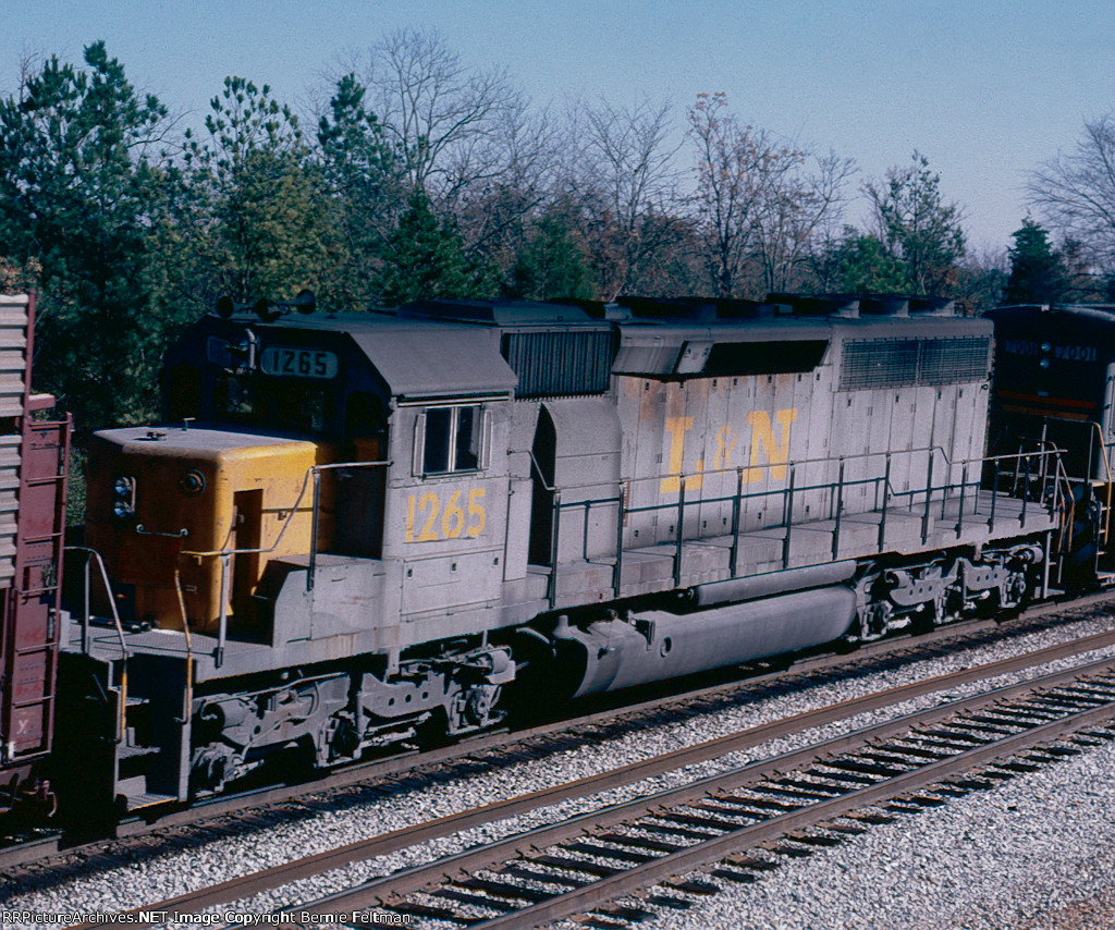 Seaboard System SD40-2 #1265
